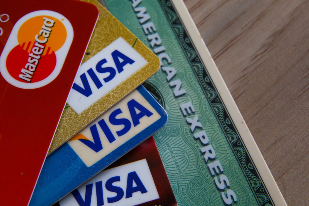 What are the differences between cards Master, Visa, AmEx and others ...